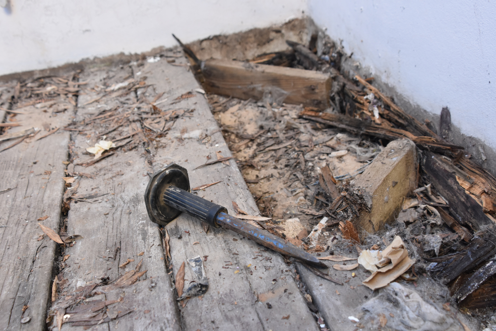 Deck Removal in Los Angeles, CA | Dirty Deeds Junk Removal